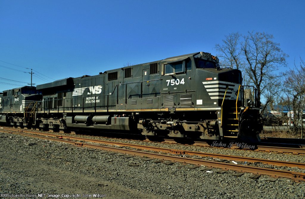 NS 7504